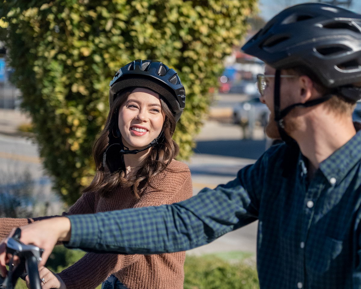 Embracing the Elements: E-Biking in the Snow and Beyond – Young Electric